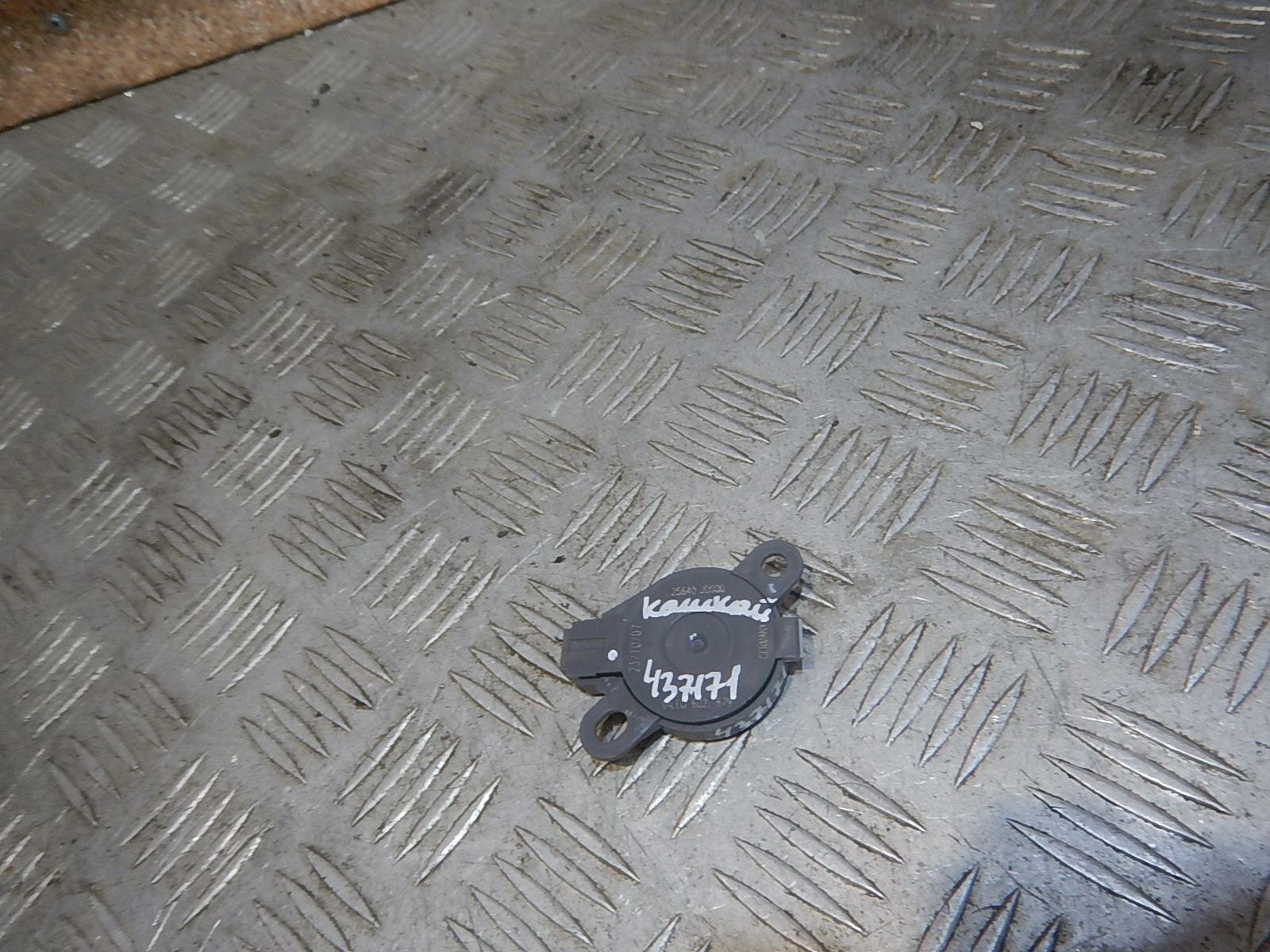 Б/У Динамик, Nissan (Ниссан)-QUASHQAI (07-) NISSAN QUASHQAI (07-) парктроника Без видимых повреждений. 437171 NISSAN арт....