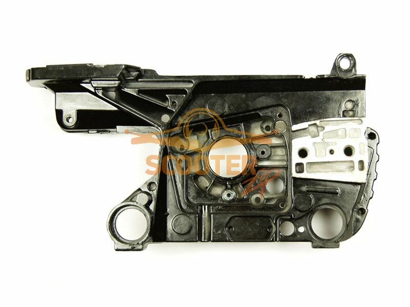 Картер (правая половина) для бензопилы CHAMPION 245, 254