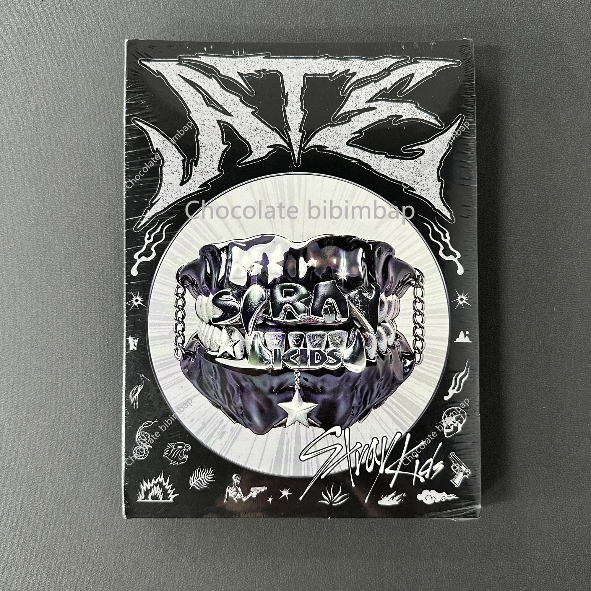 Stray kids ATE 9th Мини-альбом(Chk Chk Ver.)