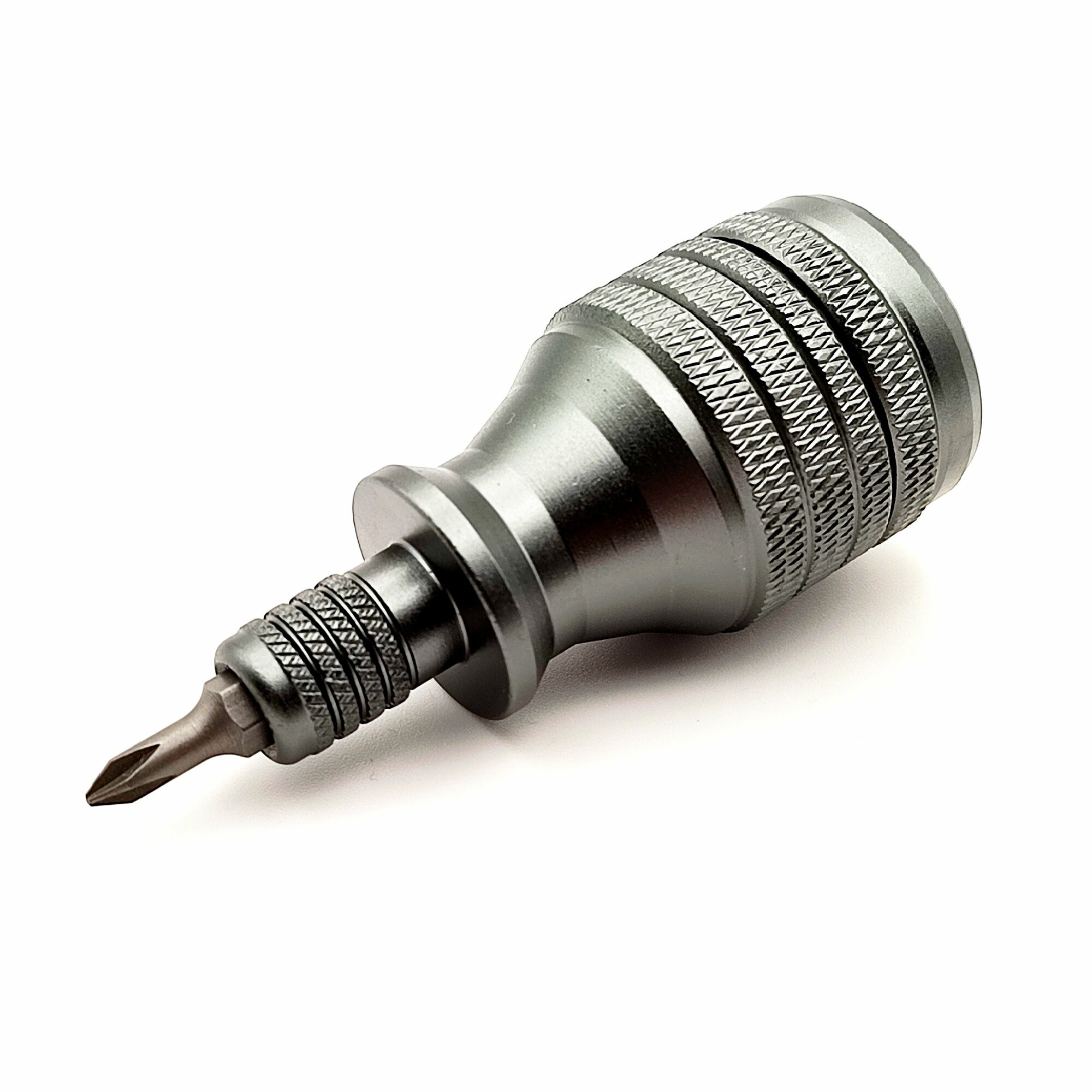 Отвертка короткая ручка-битодержатель с битами 3030