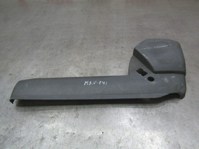 Накладка пассажирского сиденья слева MAN TGS, TGX, TGA