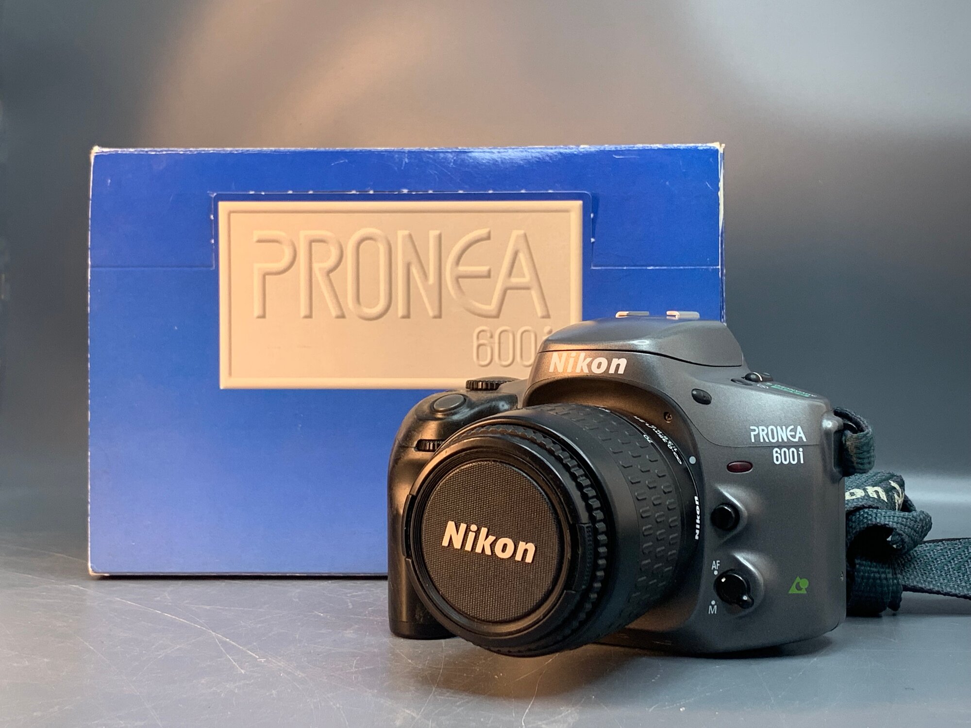 Nikon Pronea 600i Кit 24-70mm