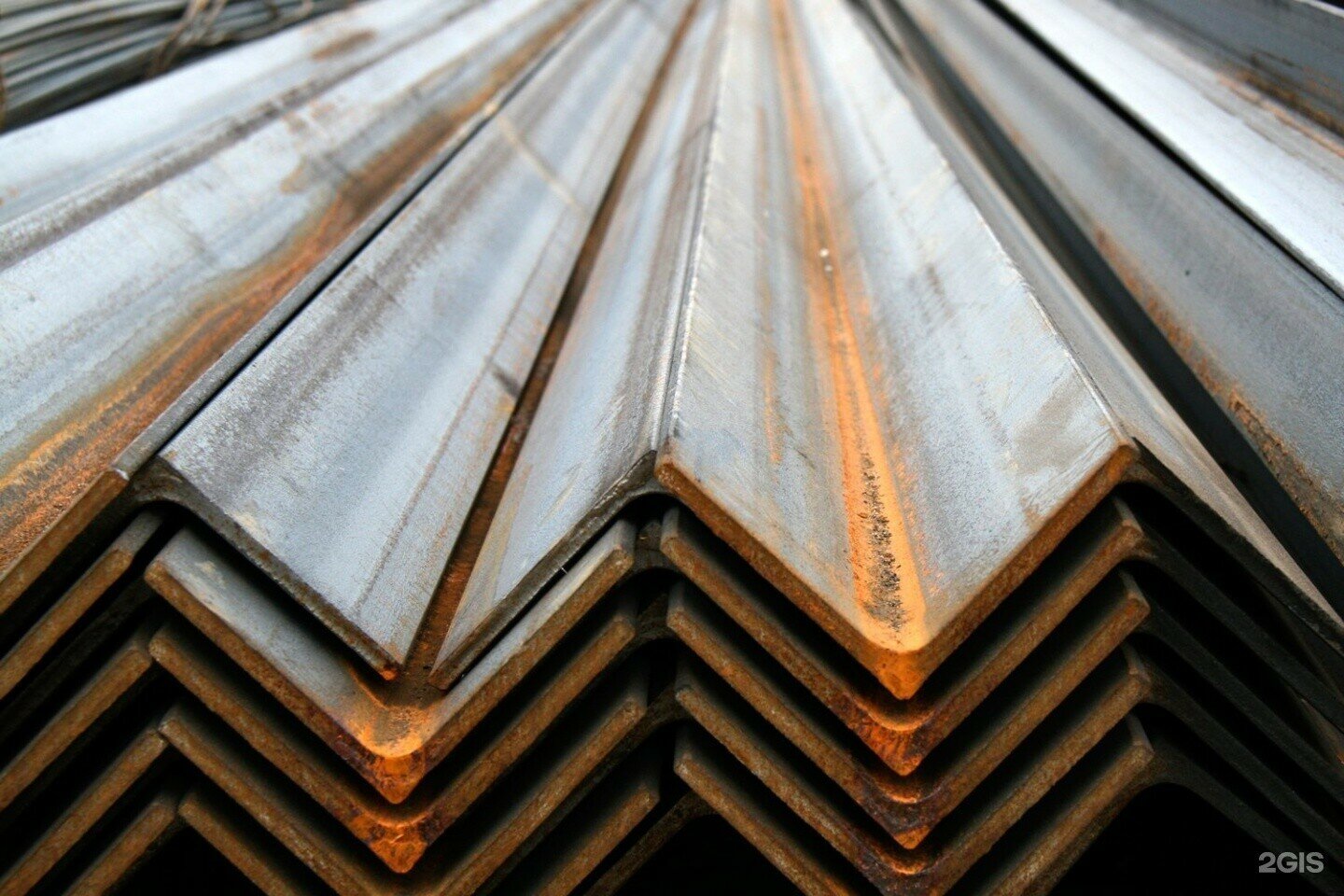 Уголок металический 25х25х3 мм ( 6 метров ) металический, равнополочный , ГОСТ