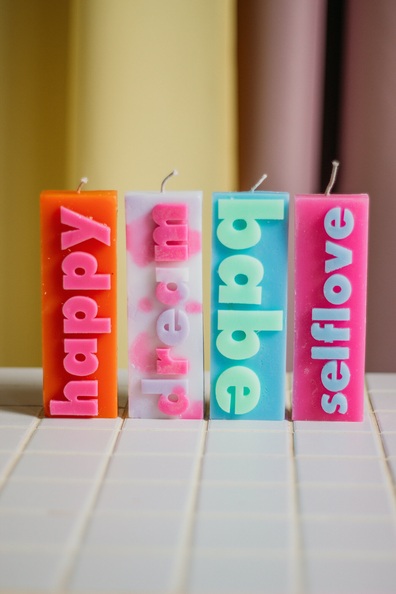 Свеча интерьерная Marbel Candles "Брусок", ручная работа, 14 см.