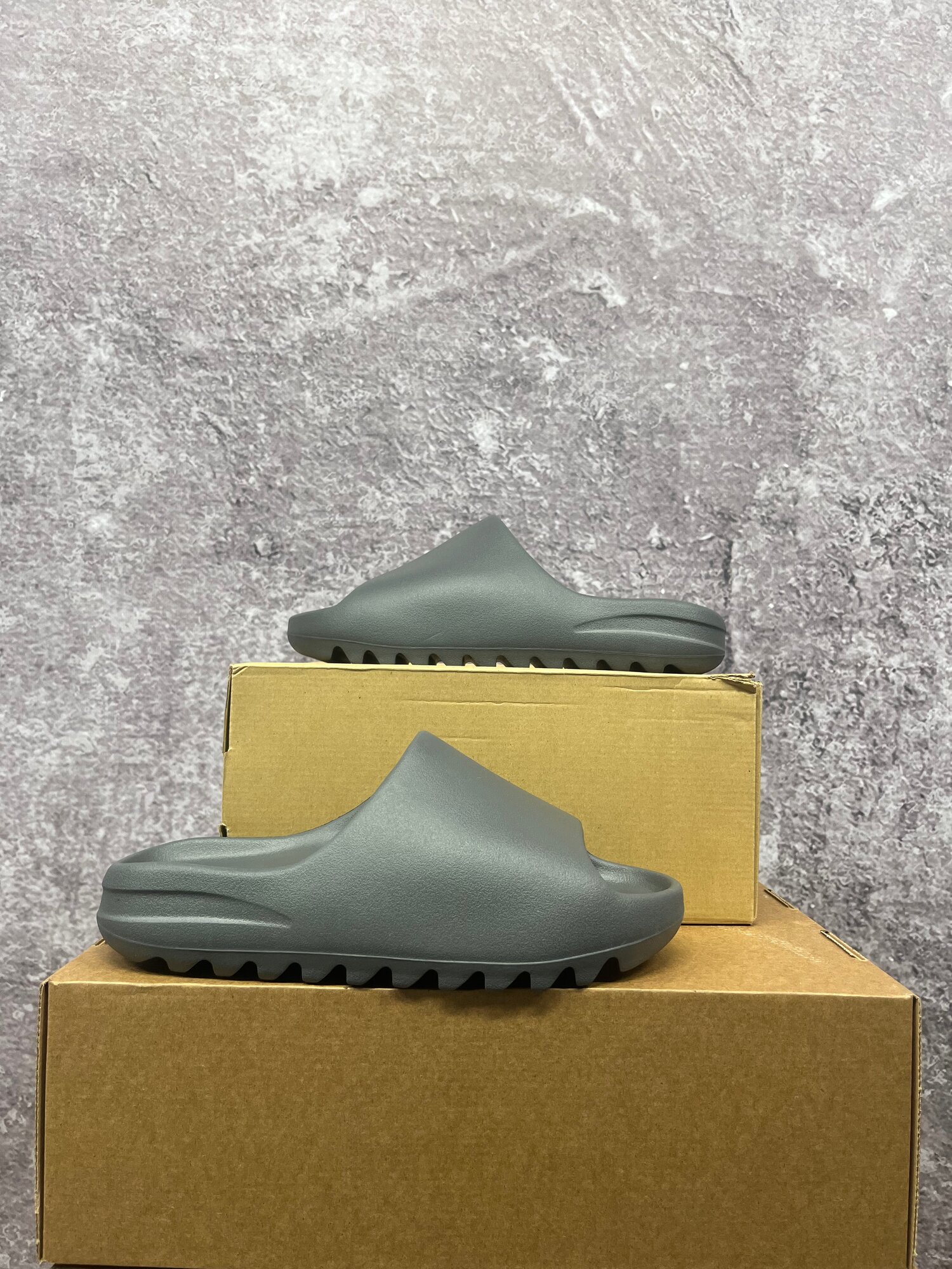 Шлёпанцы ADIDAS ORIGINAL YEEZY SLIDE