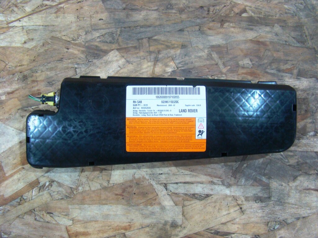 Freelander 2 Подушка боковая в сиденье правая LR002344