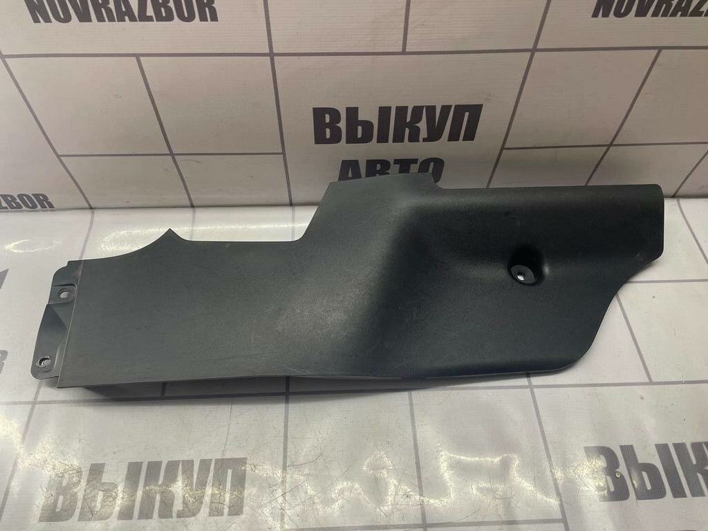 Накладка (кузов внутри) Mitsubishi Lancer 10 CX CY 07-17