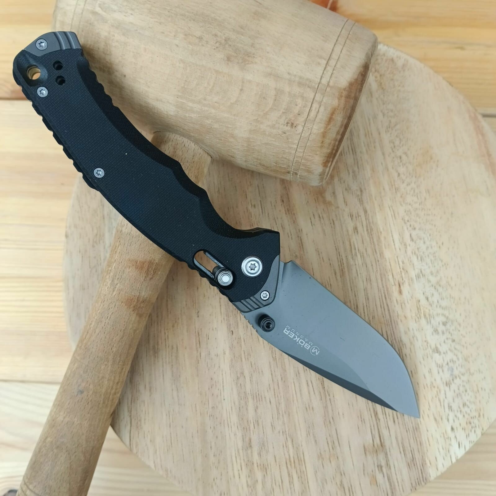 Нож Boker magnum
