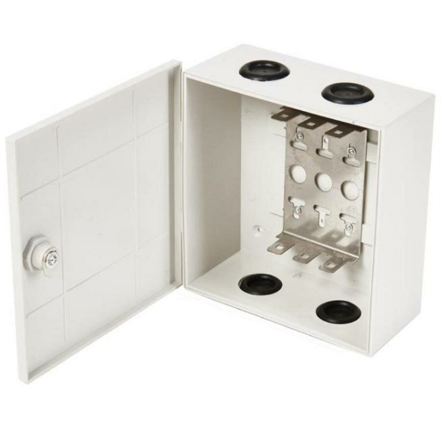 Коробка распределительная на 3 плинта пластиковая (18х7,5х17см), замок