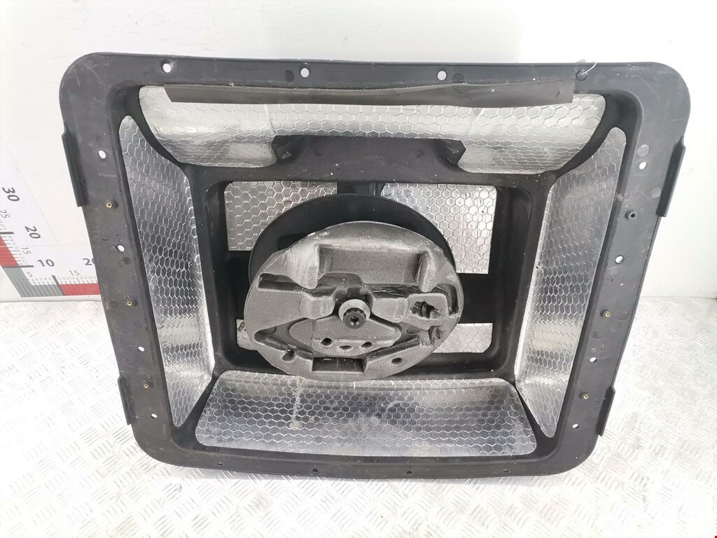 Ниша запасного колеса Maserati Quattroporte 5 арт. 1663572