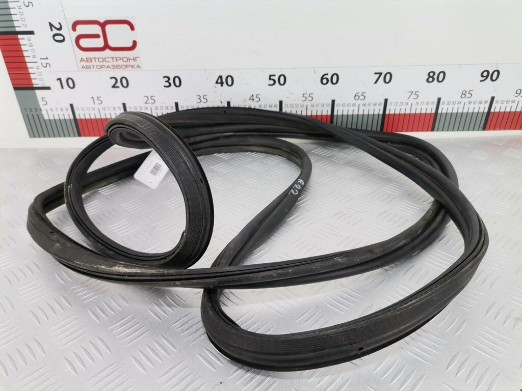 Уплотнитель багажника Citroen C5 1 870774 арт. 1583801