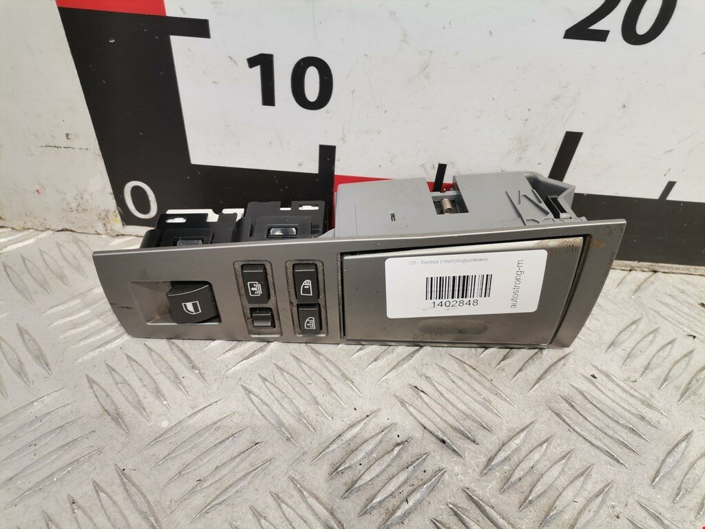 Кнопка стеклоподъемника BMW 7-Series (E65/E66) 61316917108 арт. 1402848