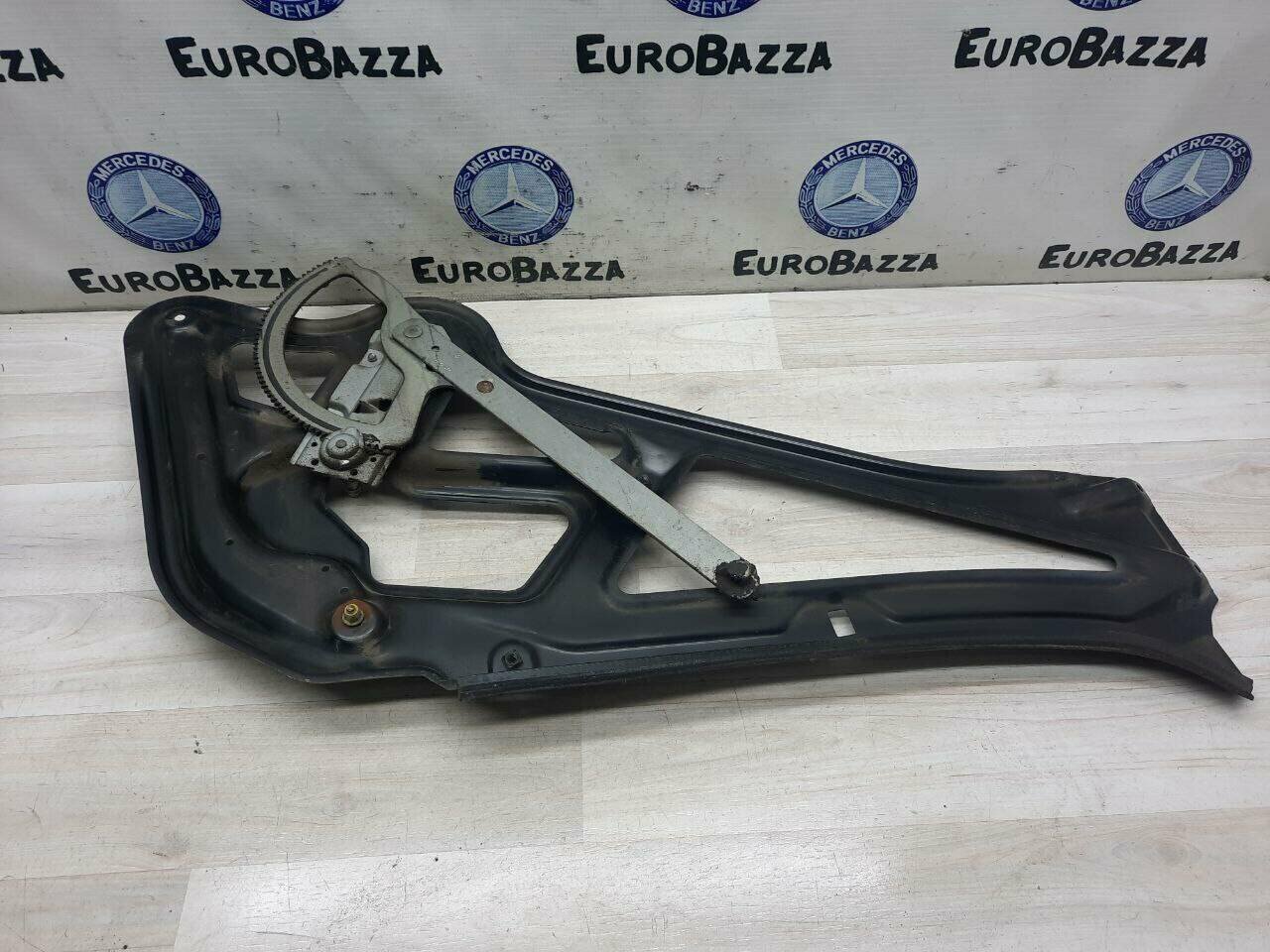 Стеклоподъемник передний Mercedes Sprinter W903 A9017200414
