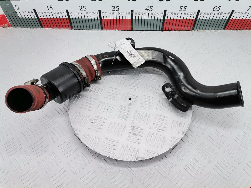 Патрубок интеркулера Ford Focus 1 2T1Q9F764AA арт. 1732506