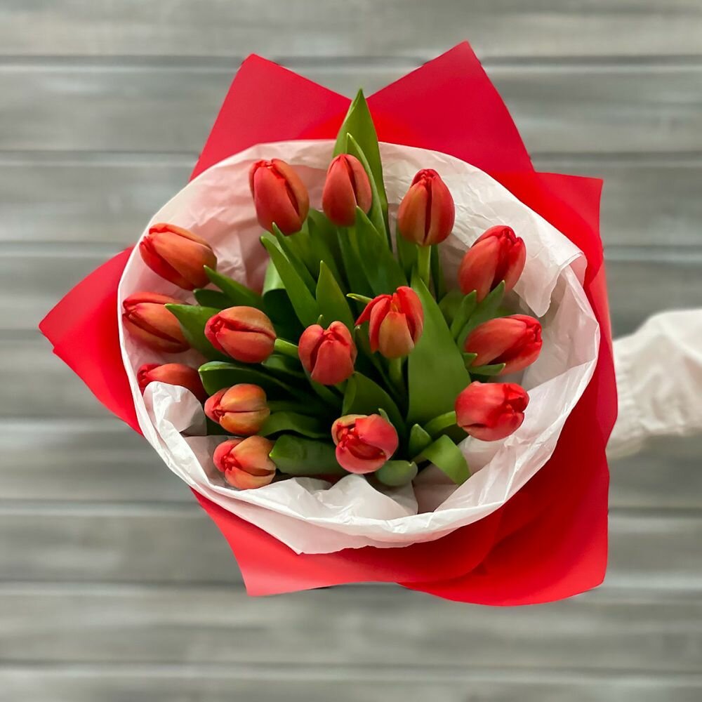 Букет Букет Маркет "Красные тюльпаны", 15 цветов, высота 35см