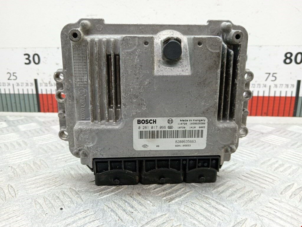 Блок управления двигателем Opel Vivaro A 93861895 арт. 2145882