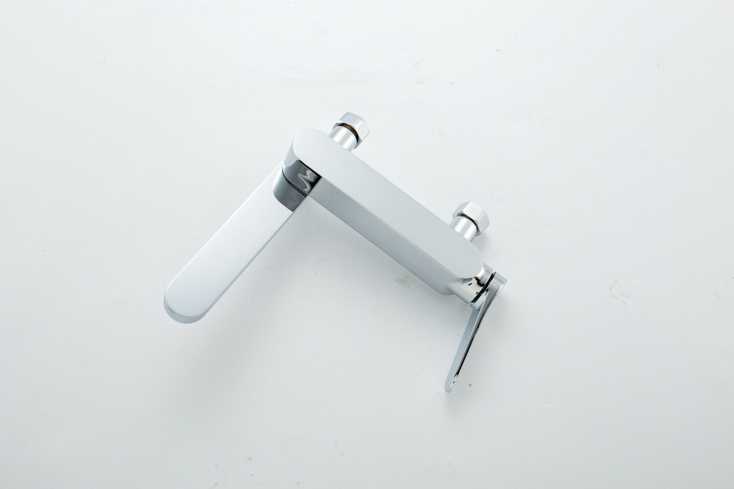 Смеситель для ванны с душевой лейкой GAPPO G3210 хром, латунь