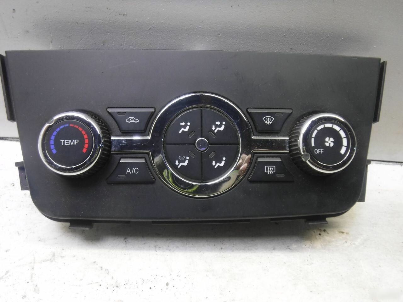 Блок управления отопителем LIFAN Solano 650 (2016—2021) BBF8112100