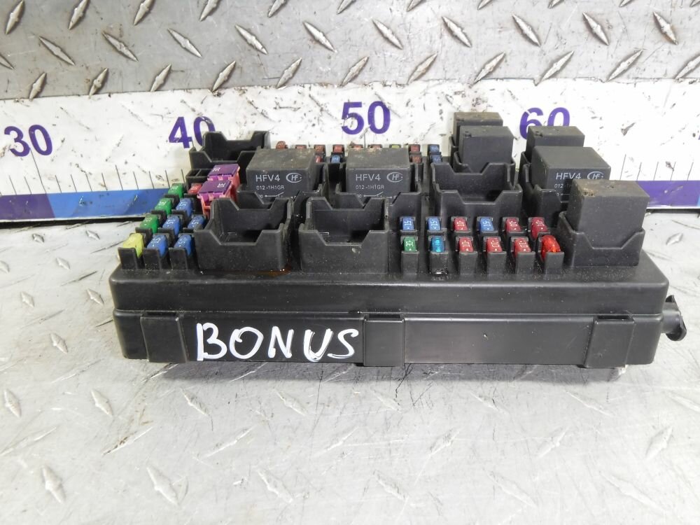 Блок предохранителей Chery Bonus A13 A133723010