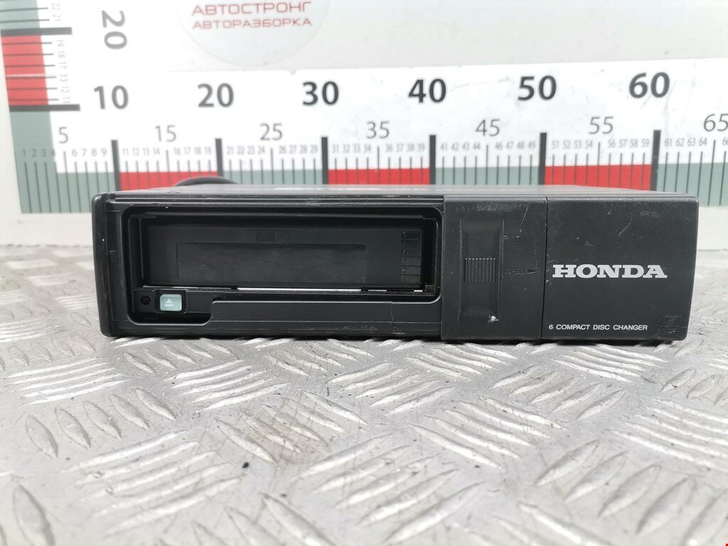 Чейнджер компакт дисков Honda Accord 7 08A265E6100 арт. 1751812