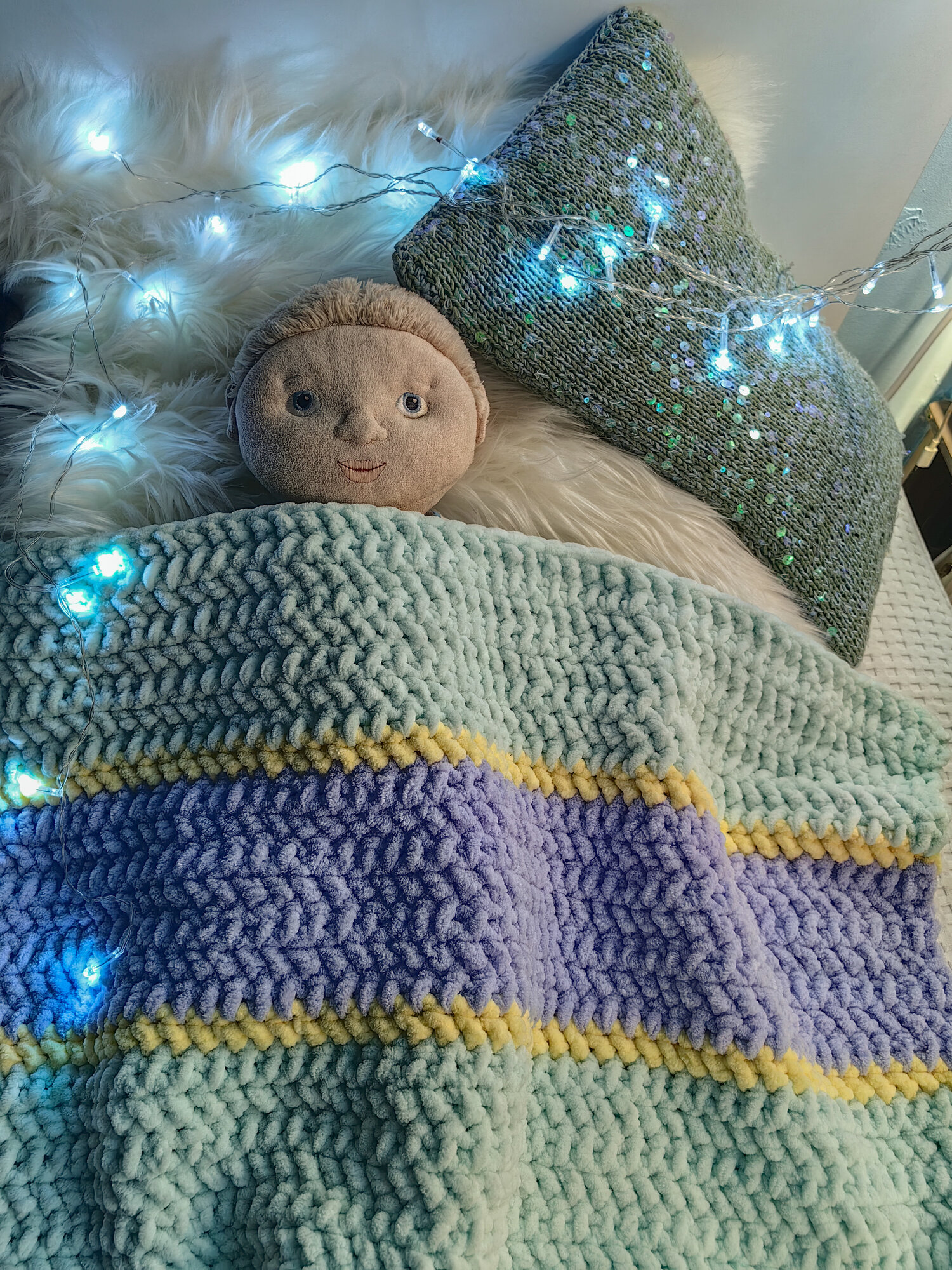 Мягкий вязанный плед для детей. [95х90 сантиметров; 100% микрополиэстер; Нежные цвета]