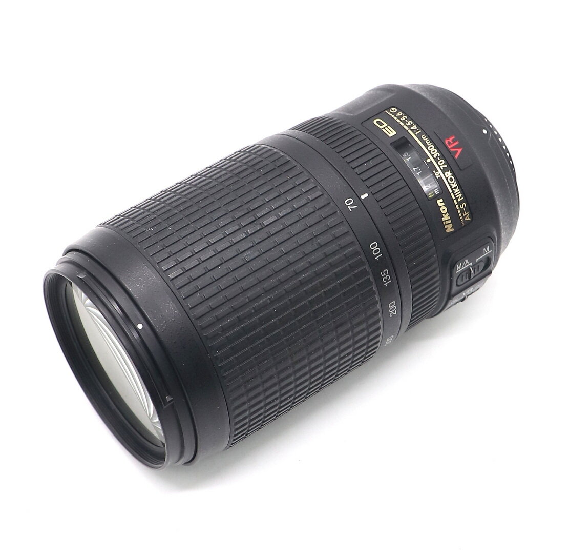 Nikon 70-300mm f/4.5-5.6G ED-IF AF-S VR Zoom-Nikkor в упаковке