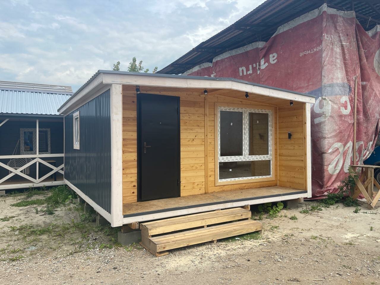 Модульный дом СК Рамбыт, 6x4,6 м, с утеплением, на свайном фундаменте