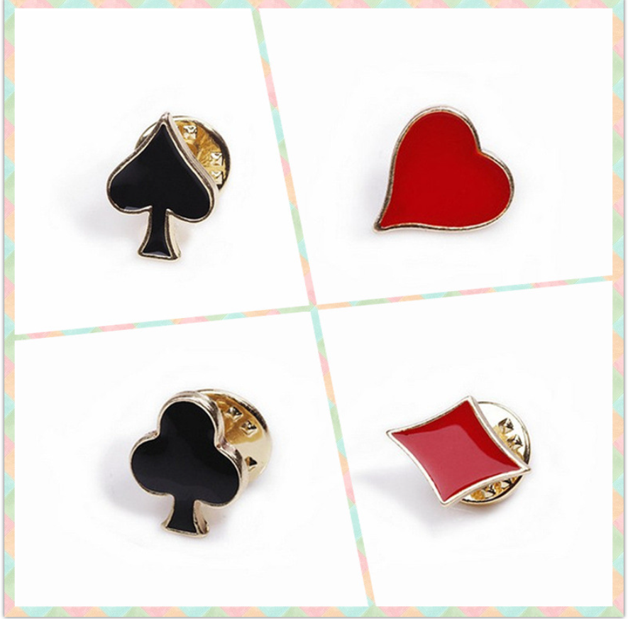 Набор значков "Масти карт"/ Черный / Красный / Золотистый /4 шт.