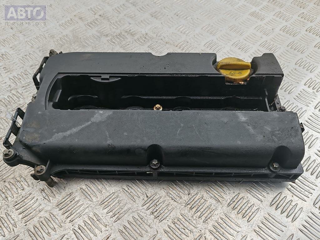 Крышка клапанная ДВС Opel Zafira B (2004-2014)