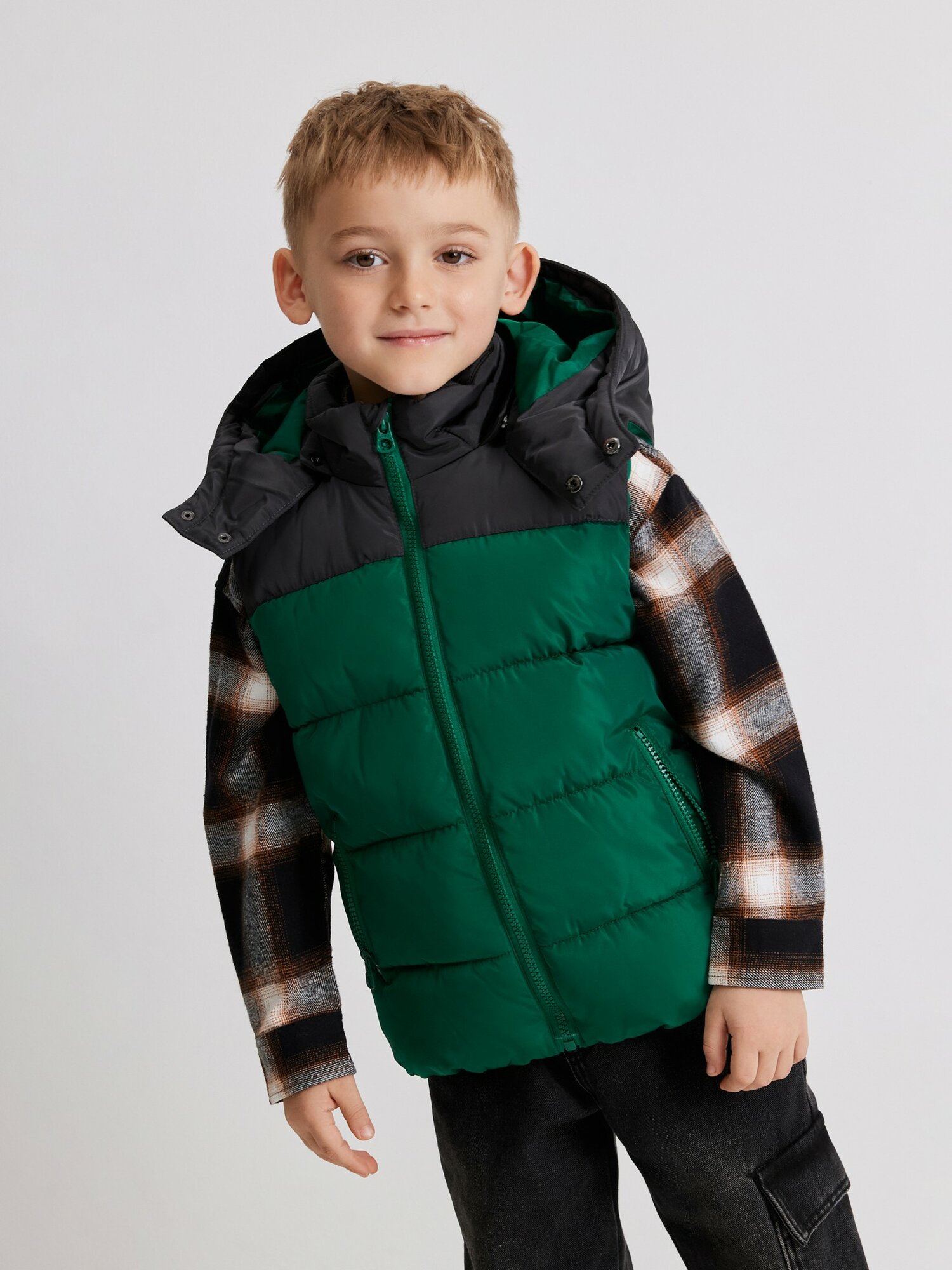 Жилет утеплённый