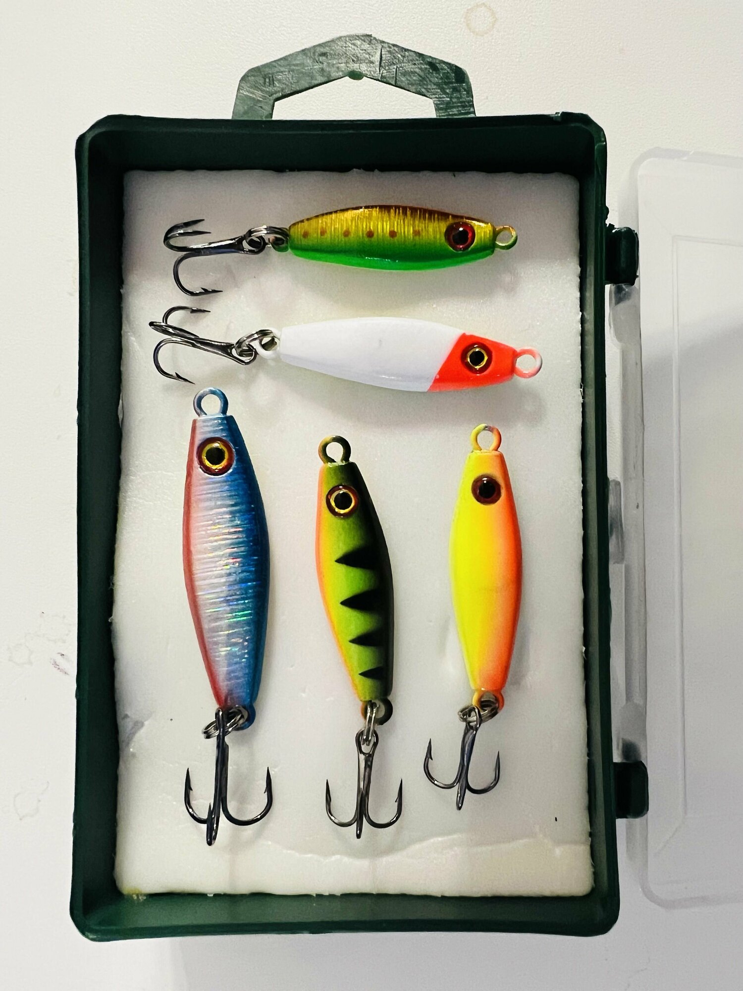 Набор из пяти зимних вертикальных фосфорных блесен Адмирал