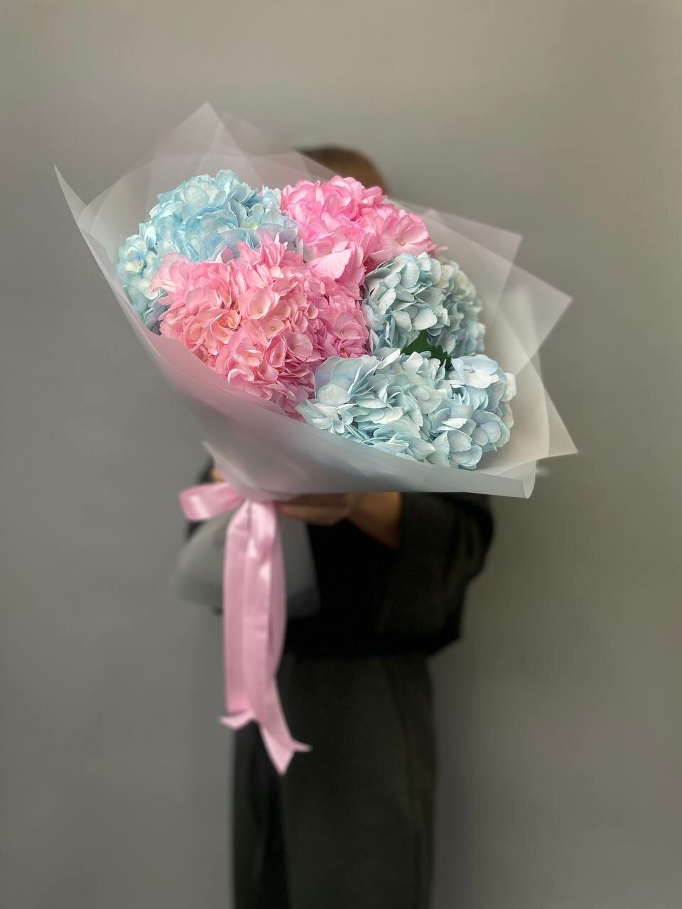 Букет "Розовых и голубых гортензий 5 штуки от "Di_Flowerslab", размер М