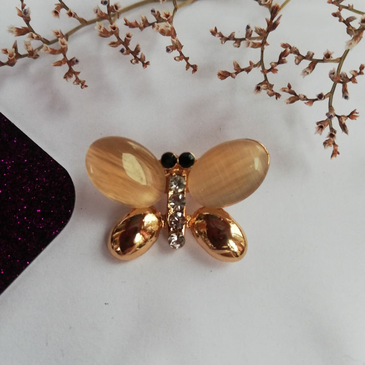 Брошь, искусственный камень, стразы