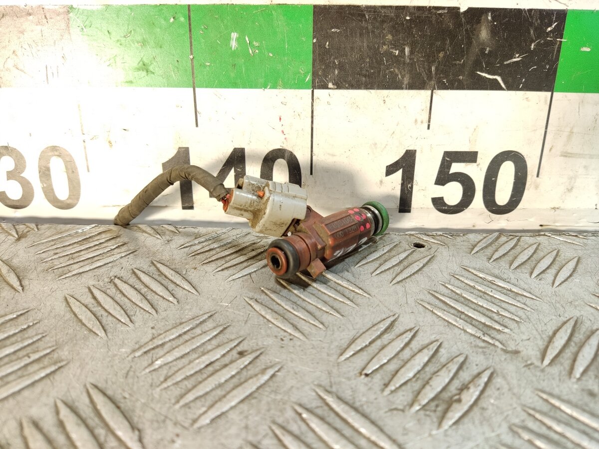 Форсунка двигателя NISSAN Maxima a33 FBJB100