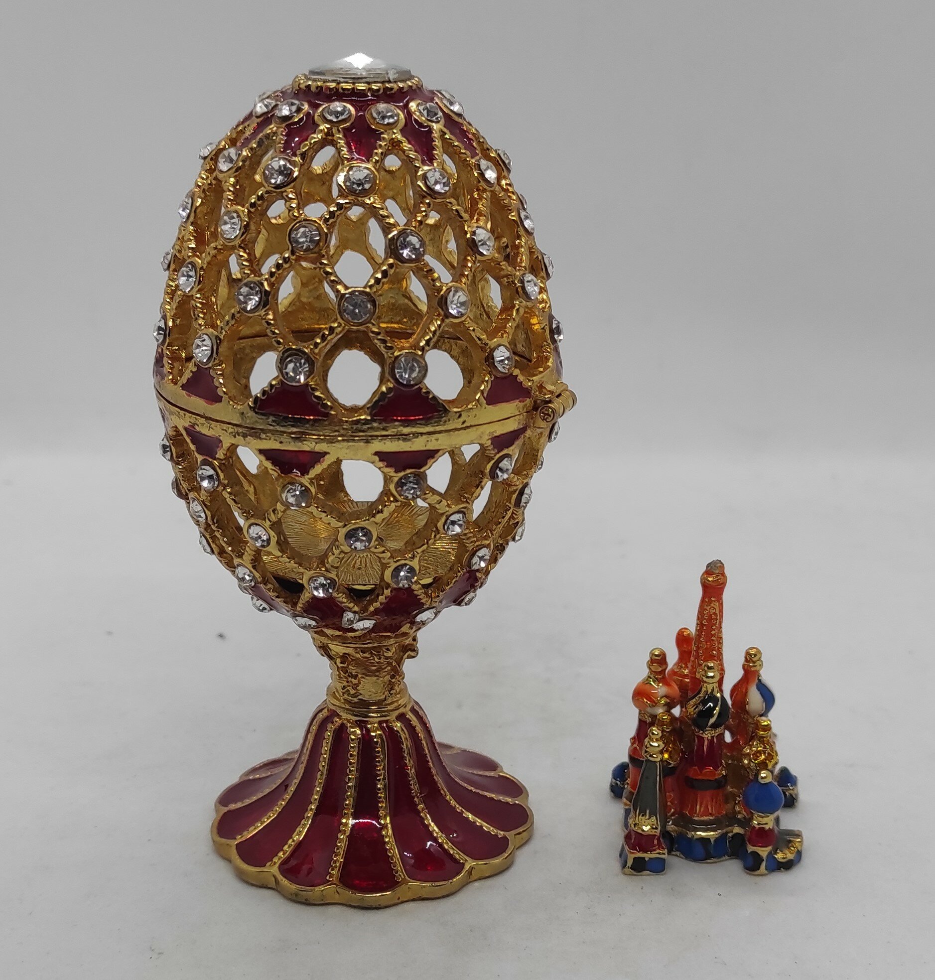 Яйцо Фаберже с Храмом Василия Блаженного ,4456 красное