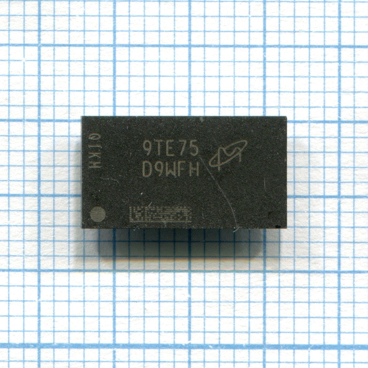 Микросхема оперативной памяти D9WFH DDR4 1 Гб M-Tek