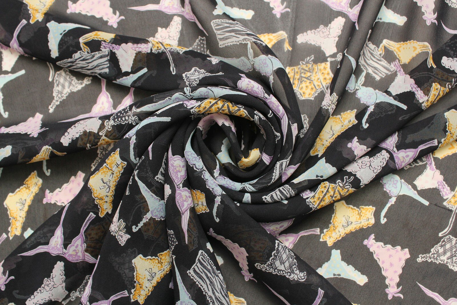 Ткань Шёлк-жоржет Shirt Passion чёрный с цветным узором нижнего белья, ш148см, 0,5 м