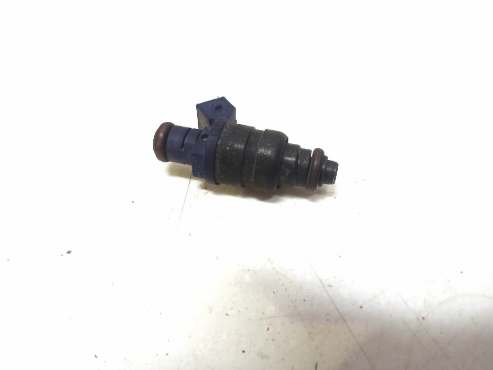 Форсунка топливная Audi A6 C5 2.8 ACK 078133551L 078133551L