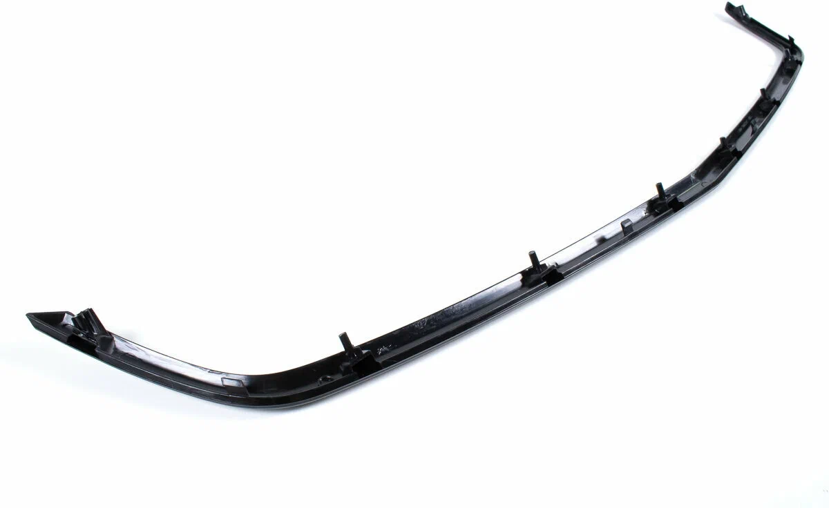 Молдинг решетки радиатора (улыбка) LADA 2170, LADA Priora 2, черный глянец