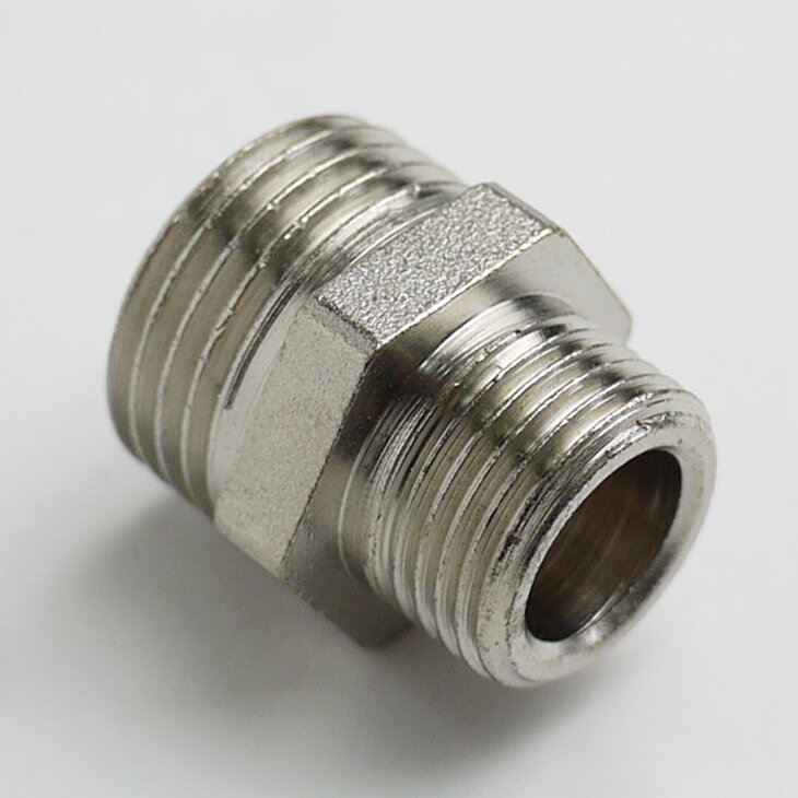 Ниппель латунный никелированный ALTSTREAM 1/2"-3/8" наружняя резьба