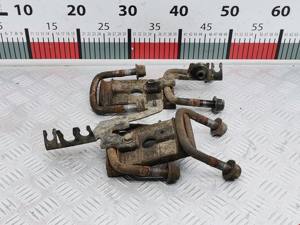 Кронштейн рессоры (стремянка башмак и прочие) Renault Master 3 арт. 2027151