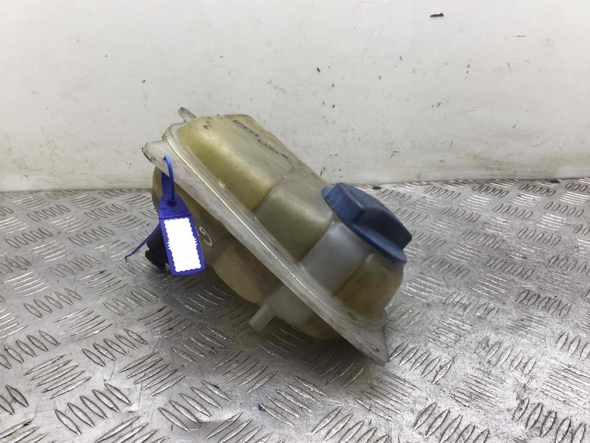 Б/У Бачок расширительный Audi A6 C5/4B (1997-2004) 2001 г.