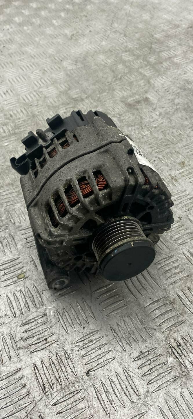 Генератор для BMW 3 F30/F31/GT F34 2.0 OEM 12318519890