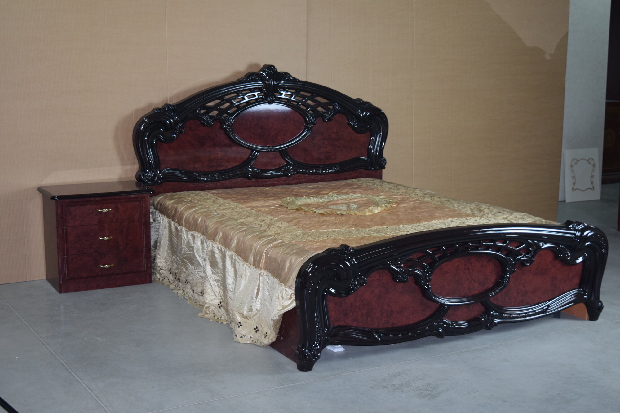 Кровать Ольга, цвет могано, двуспальная 160x200см, фабрики Диа Мебель, Россия.