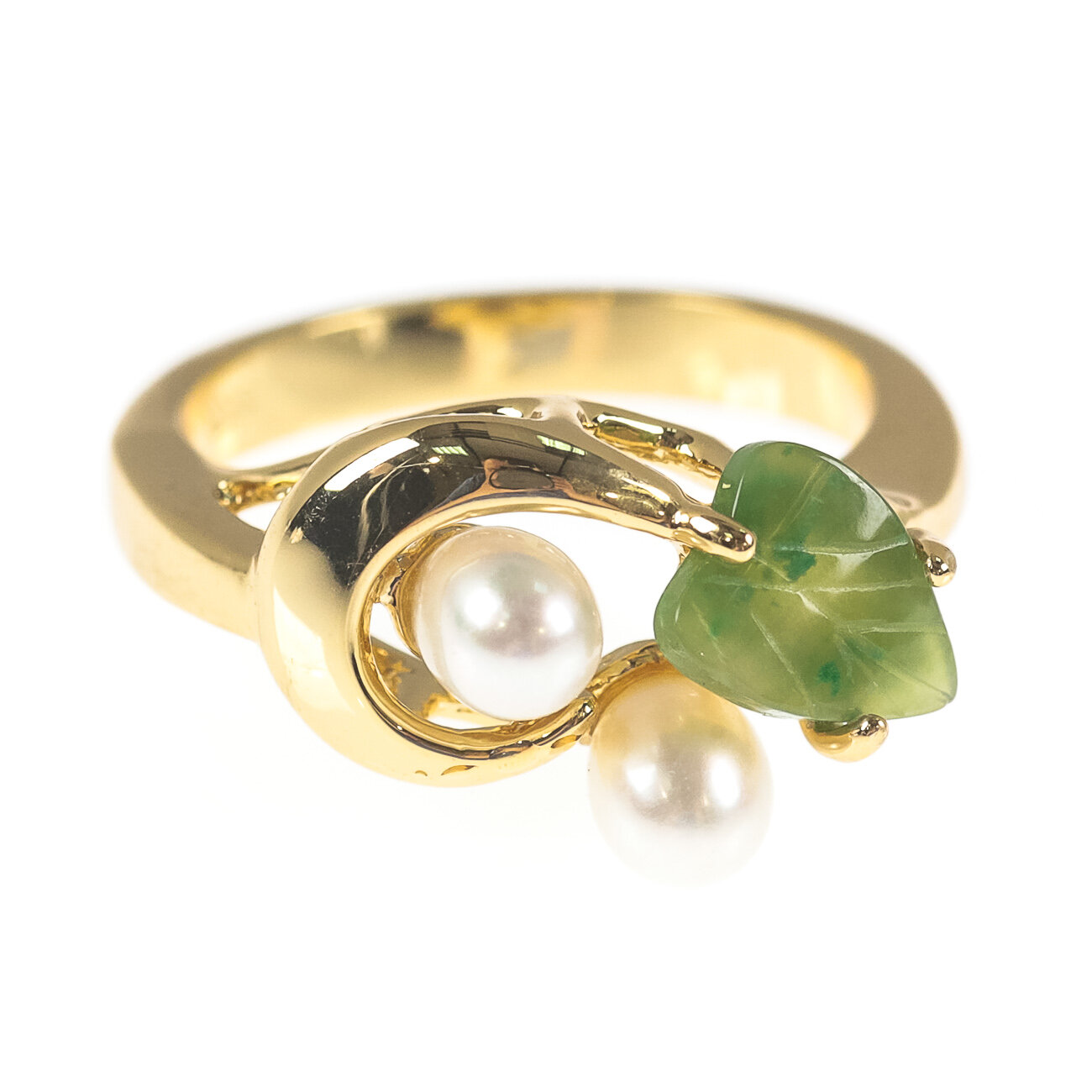 Кольцо, жемчуг культивированный, нефрит