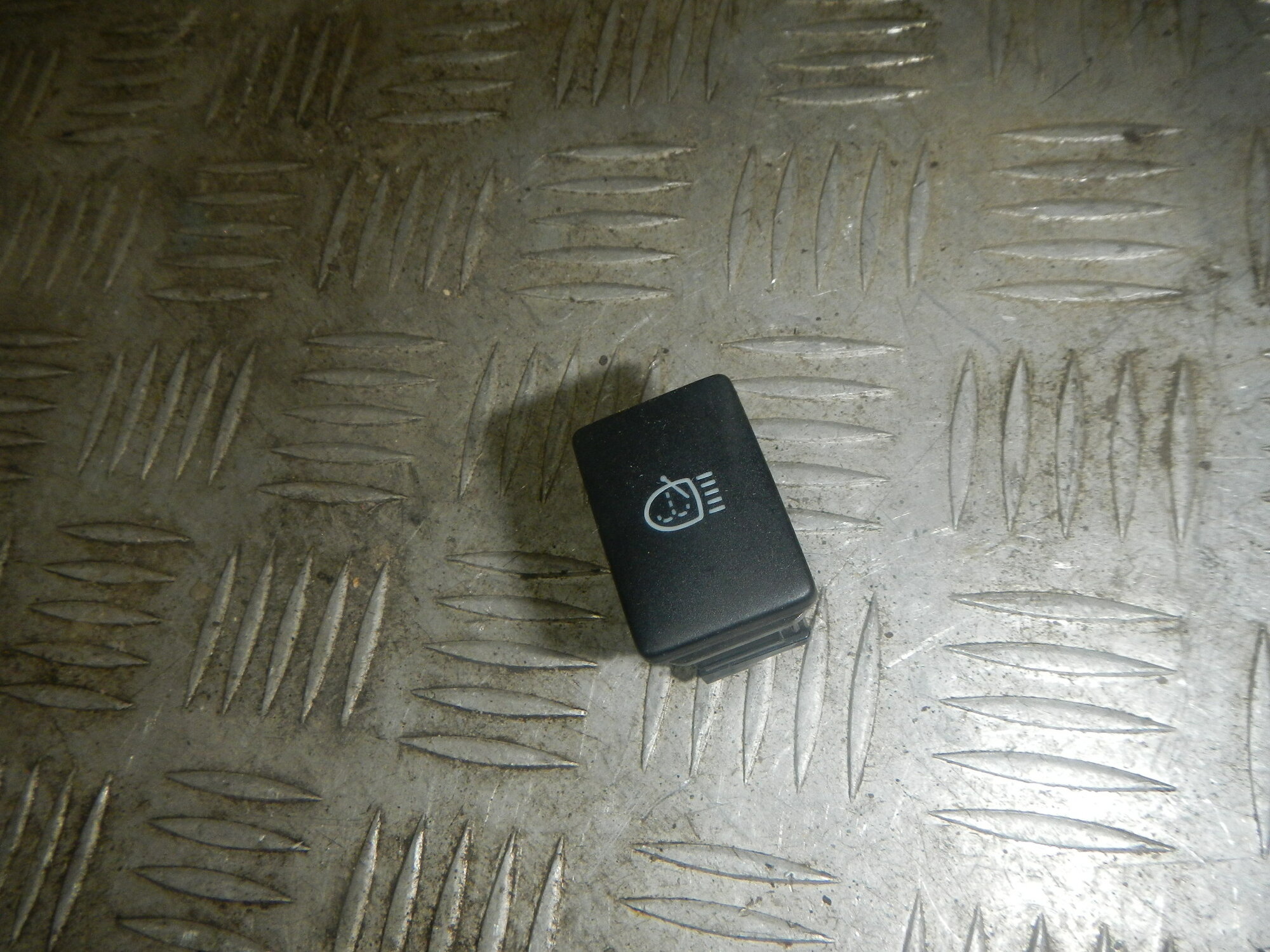 Б/У Кнопка, Toyota (Тойота)-CAMRY 40 (06-11) TOYOTA CAMRY 40 (06-11) омывателя фар Без видимых повреждений. 562752 TOYOTA...