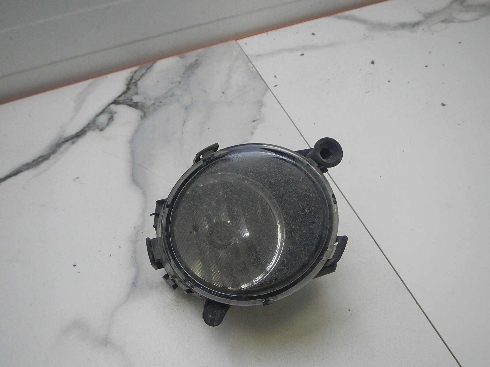 Б/У Фара противотуманная левая, Opel (Опель)-ASTRA J (09-) OPEL ASTRA J (09-) Сломано 2 крепления. 629429 GENERAL MOTORS...