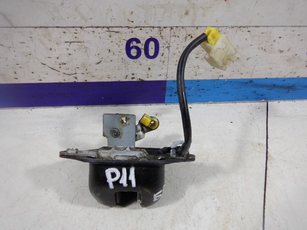 Замок багажника Nissan Primera P11 908128F800