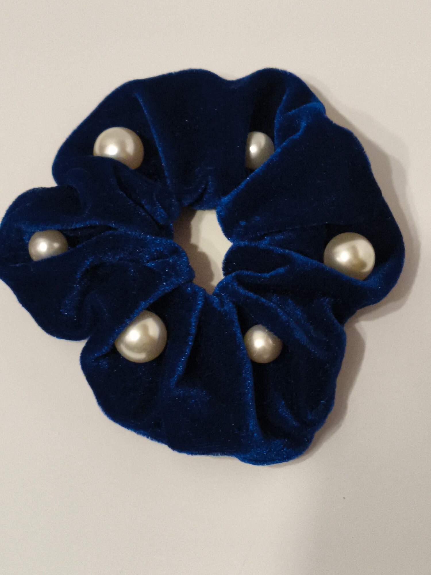 Резинка для волос бархатная "Жемчужная", диаметр 13 см, цвет синий