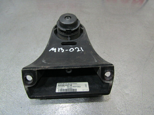 Кронштейн зеркала бордюрного бокового Mercedes Axor